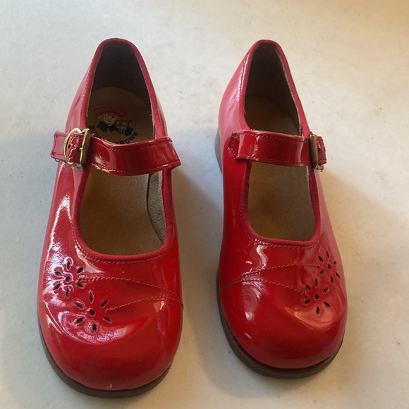 Buster Brown | Shoes | Vtg Red Patent Leather Buster Brown Mid Century ...